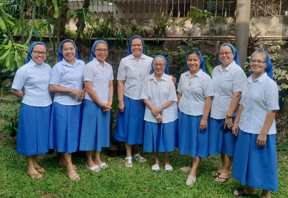 Sisters of the Divine Savior educate women and children on abuse in the Philippines | Global ...